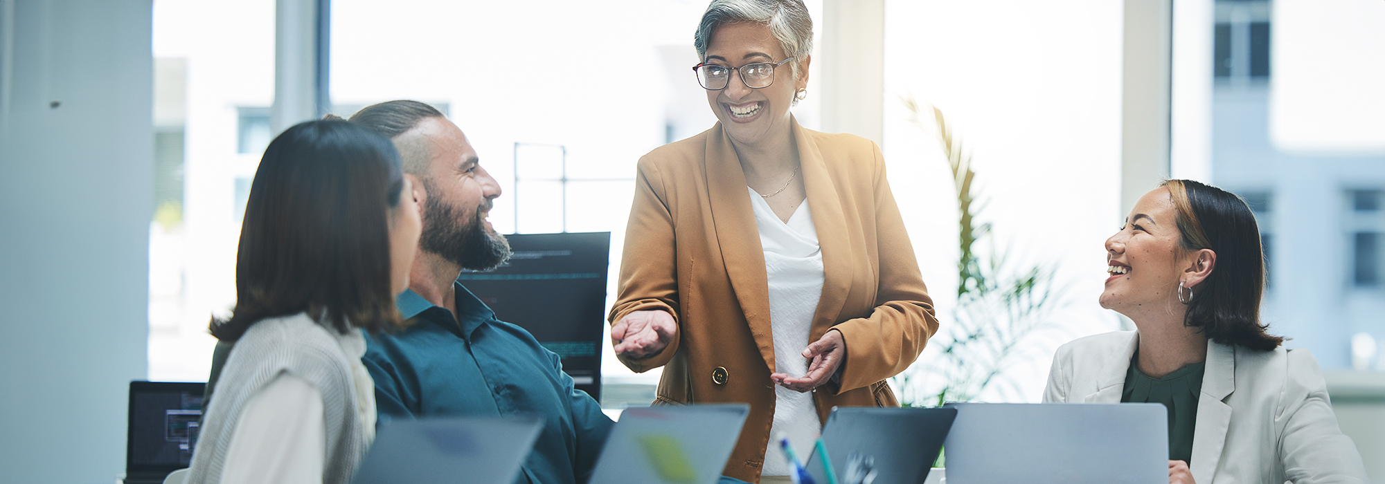 Look Inward to Lead Outward: Why the Best Leaders Know Themselves First ...